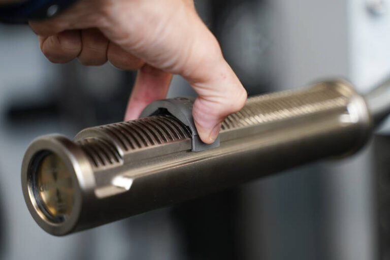 Gungnir Curler Review (2024) - A Premium Curl Bar | Garage Gym Lab